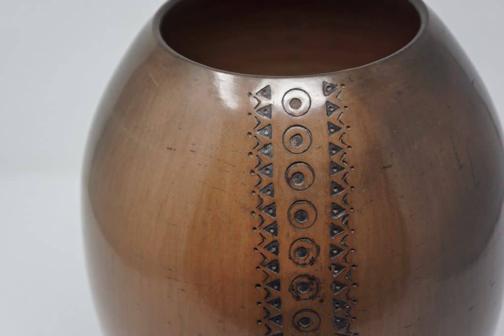 Large Smoke-Fired Pot - Monkey Apple